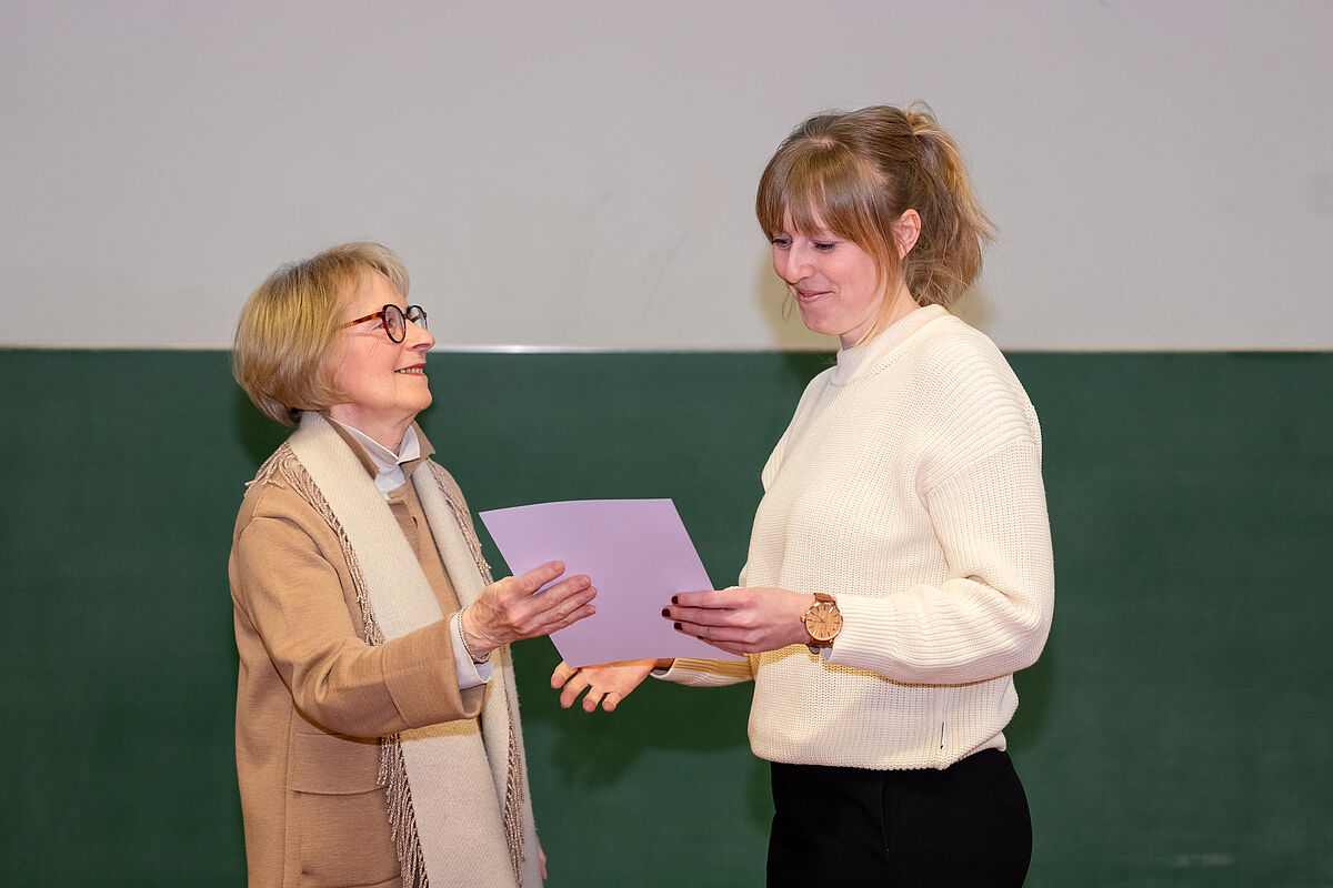 Zonta Wissenschaftspreis 2024 geht an Dr.-Ing. Melanie Gräßer ...